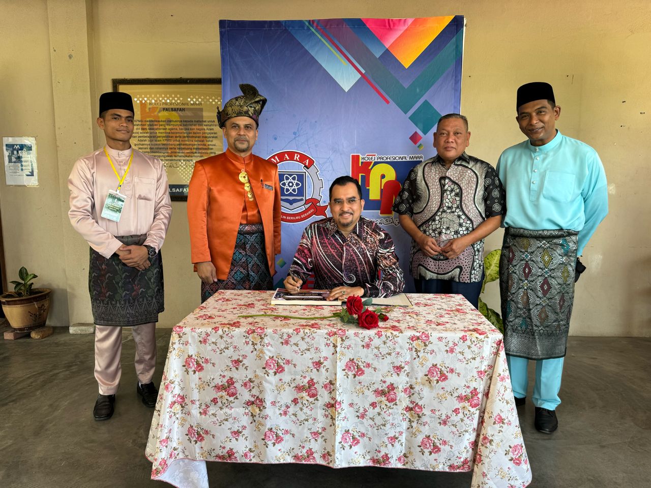 18 April 2024 (Khamis) @Mengiringi YBhg Dato Wira Dr Asyraf Wajdi Bin ...